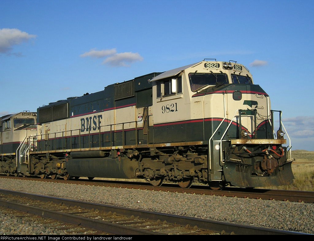 BNSF 9821